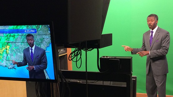 Alum Alan Sealls crowned ‘Best Weatherman Ever’ online | Cornell Chronicle