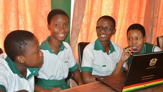 Students spark Ghanaian high schoolers’ interest in computer science ...