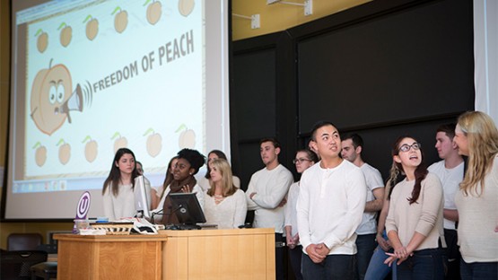 Cornell Food Science declares 'Freedom of Peach' delicious | Cornell ...