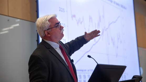 Downturn looms, but may not swing election | Cornell Chronicle